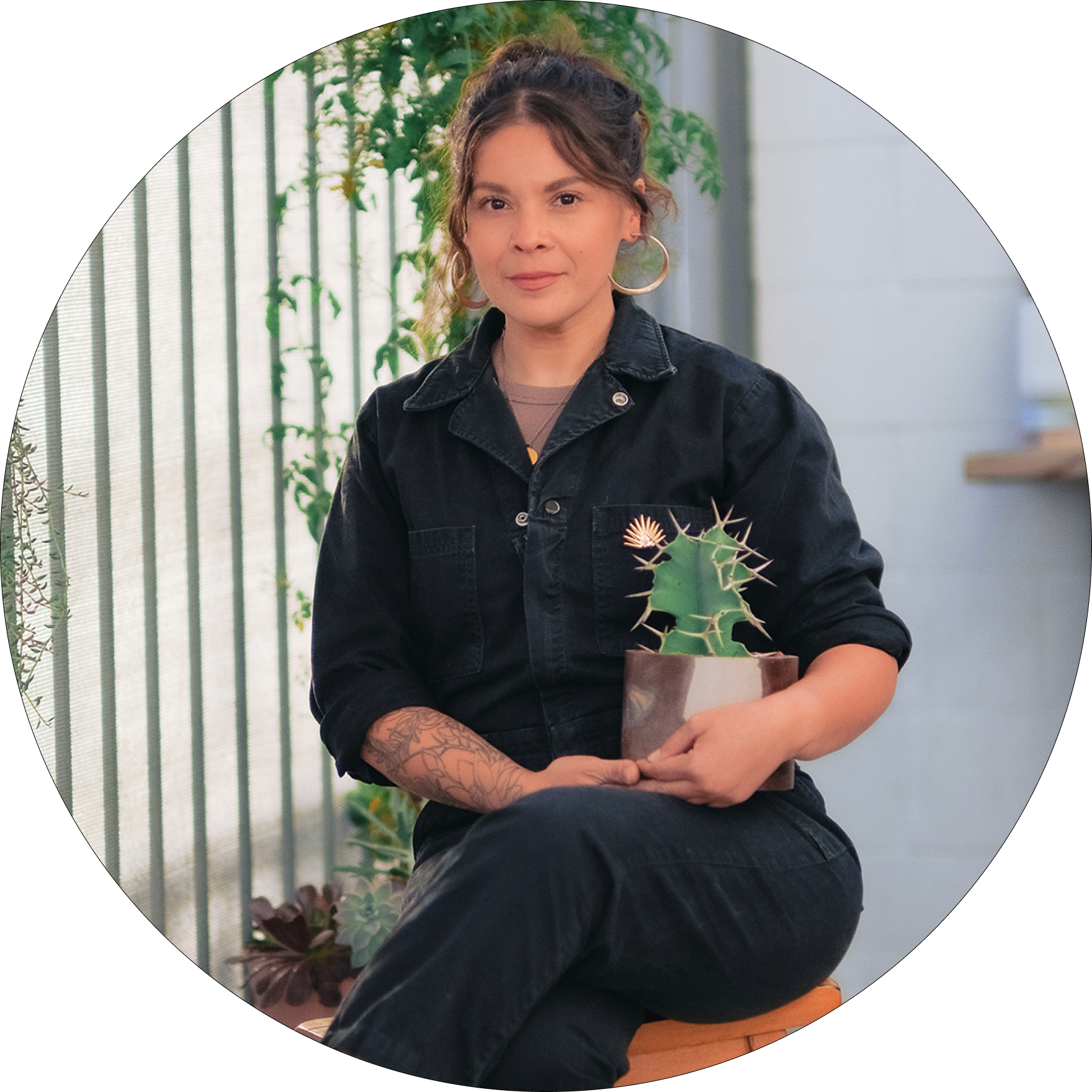 Featured Artist: Krizia Flores 🌵 – Makers Mess